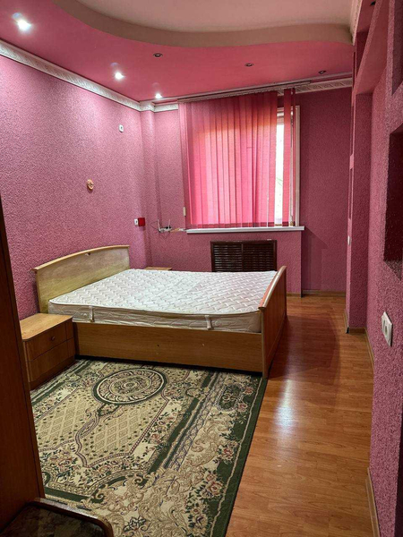 谷 129742 谷 Chilonzor tumanida kvartira sotiladi [65 м²]