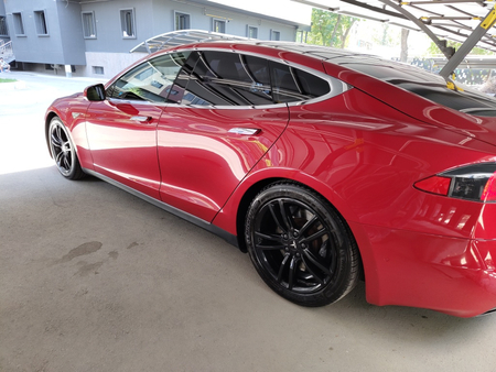 TESLA Model S 2014г