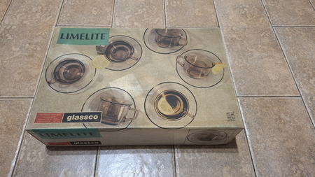 Чайный сервиз из черного стекла, бренда limelite