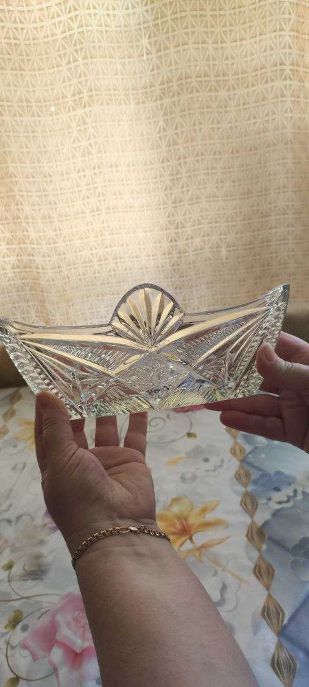 Вазы хрустальные, новые / Kristal vazalar, yangi