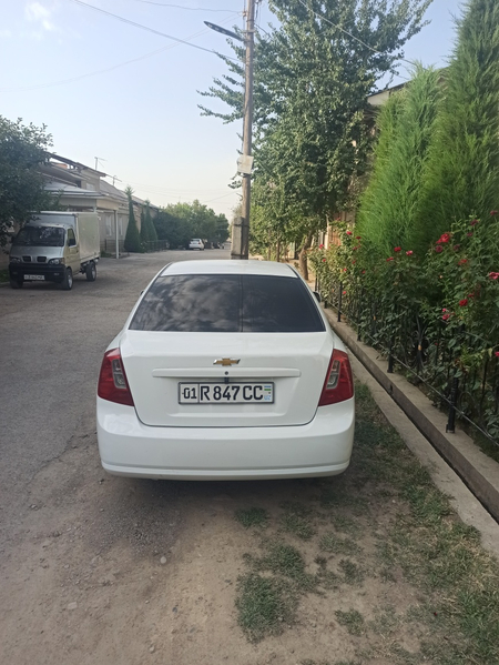 Gentra sotiladi aftamat