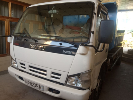 Isuzu samasval gurzavoy исузу самасвал грузавой
