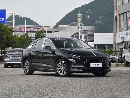 Hongqi-E QM5 2024