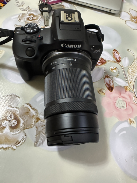 Canon EOS R100 фотоаппарат