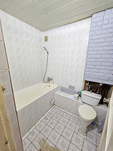 Срочно Продаю под офис 2/1/5 кв на Академгородок