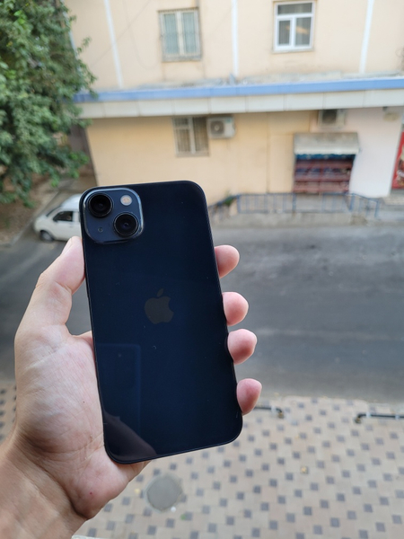 Iphone 13  128 tali (midnight color)
