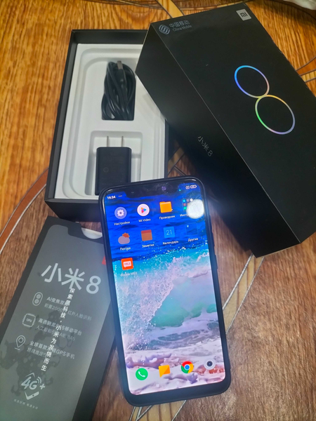 Продается Смартфон Xiaomi MI 8 flagman