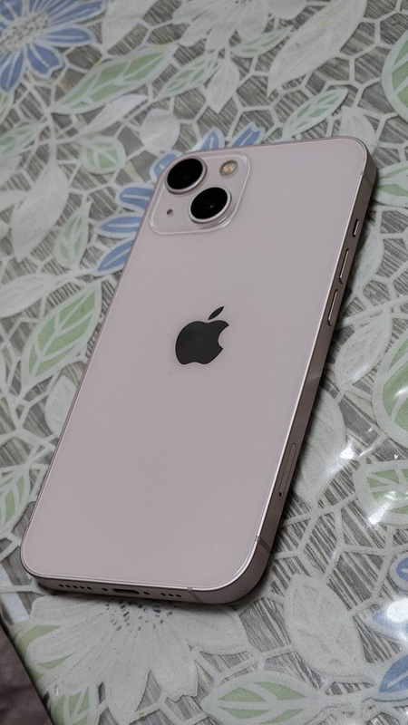 iPhone 13 128gb Б/У\\niPhone в хорошем состоянии \\n\\nНи разу не вскрывался