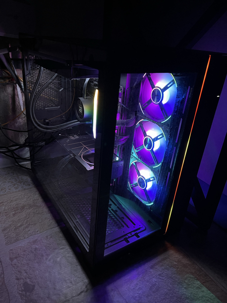 Мощный игровой кейс. I7 14700k, Rtx4070ti, 32gb 6000mhz, 990 pro 2tb.