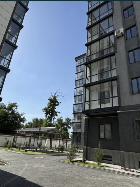 Baku residence da uy sotiladi 61 kvm