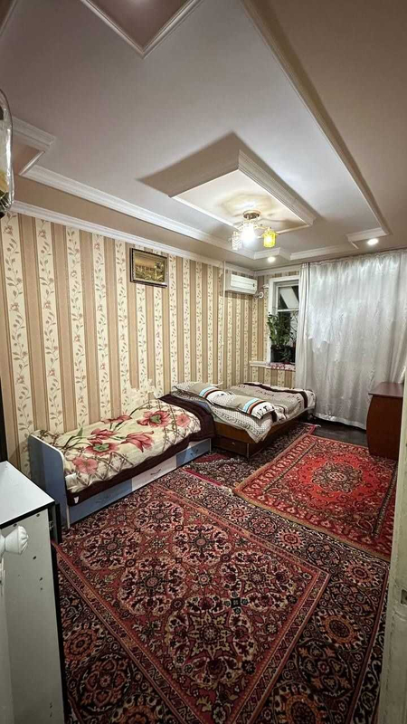 Продаётся 4 ком.кв. в Алмазарском районе за 98000у.е.