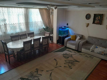 Продам 4-х комнатную квартиру