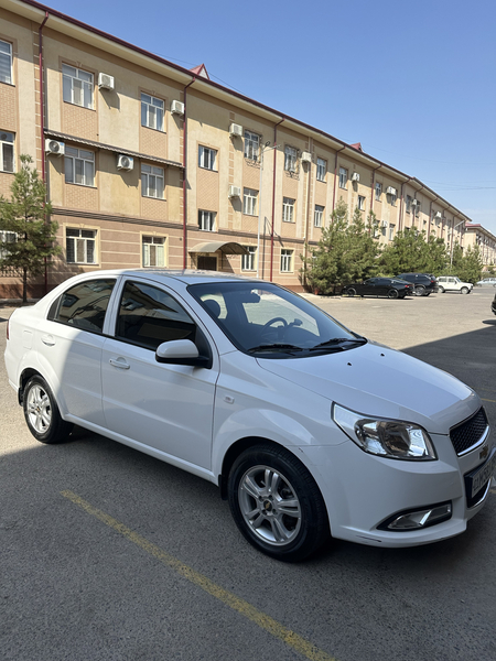 Nexia 3 sotiladi