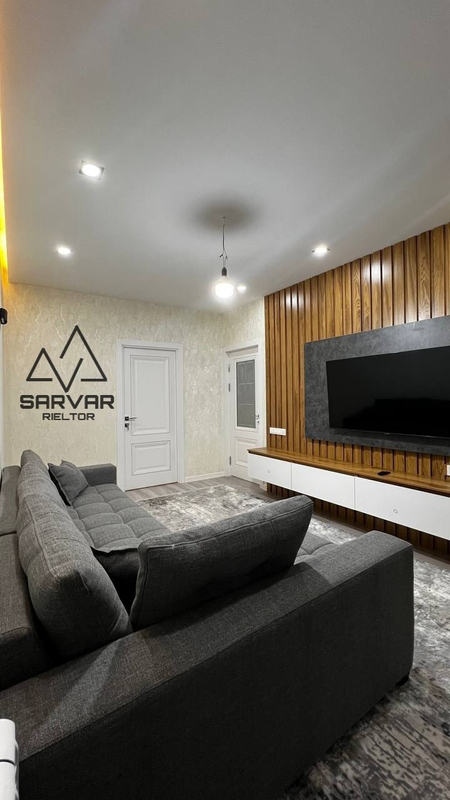 Продам 2/2/4 Буюк ипак йули  36.6 Лафарга