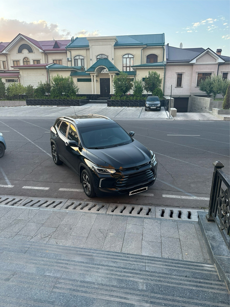 Tracker 2 xitoy variant