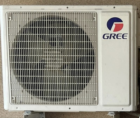 Продаётся кондиционер gree 12 в отличном состоянии.