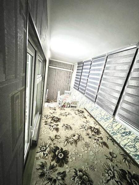 Sergeli 5a da 3 xonali 2x6 balkon 80m2 xonadon sotiladi !