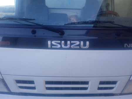 Isuzu sotiladi radnoy yangiday 198 ming yurigan 6 ta 100 talik gazi