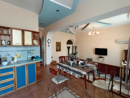 Продается дом Никитина 3.7 соток 600м²
