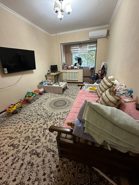 Продаётся квартира Мирабадский р-н Массив Куйлюк 4  3/4/4
