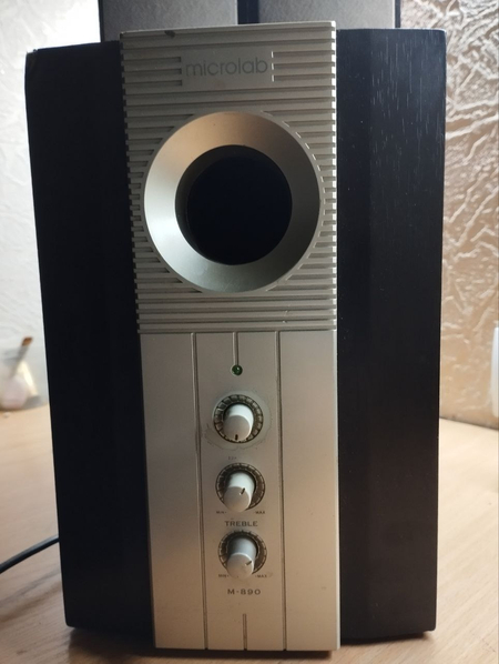 Санбуфер Microlab m-890