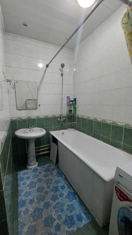Продаётся 5 ком. квартира улучшенной планировки