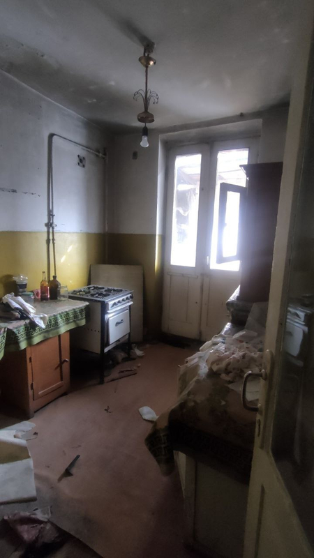 \Чилонзор,1 Безремонт,Кирпич,1×6  балк,