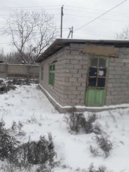 Uchastka sotiladi