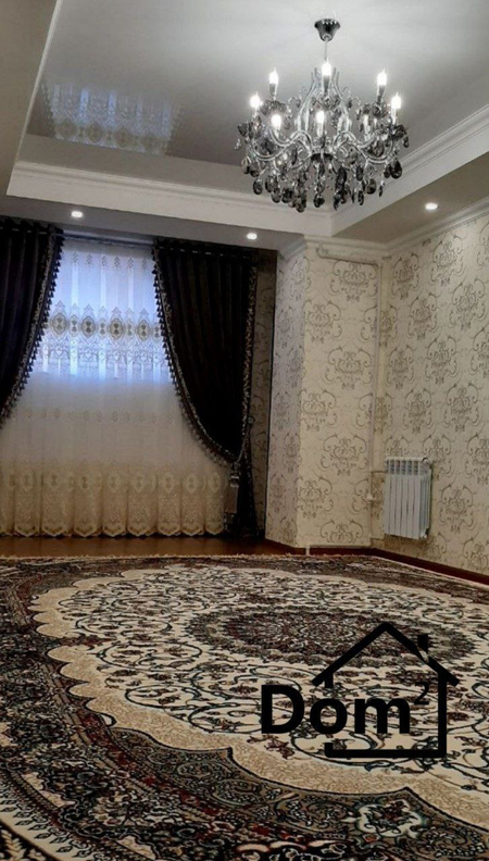 Продаю 3komнaTную $$$ квартиру МЕТРО: Новза