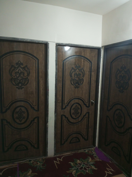3ta eshik bor sotiladi