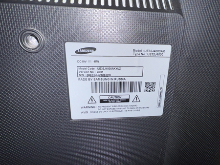Продам Телевизор Samsung UE32J4000AK