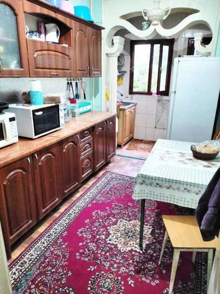 Продается 3 комн квартира на КАРАСУ 1 по очень выгодной цене