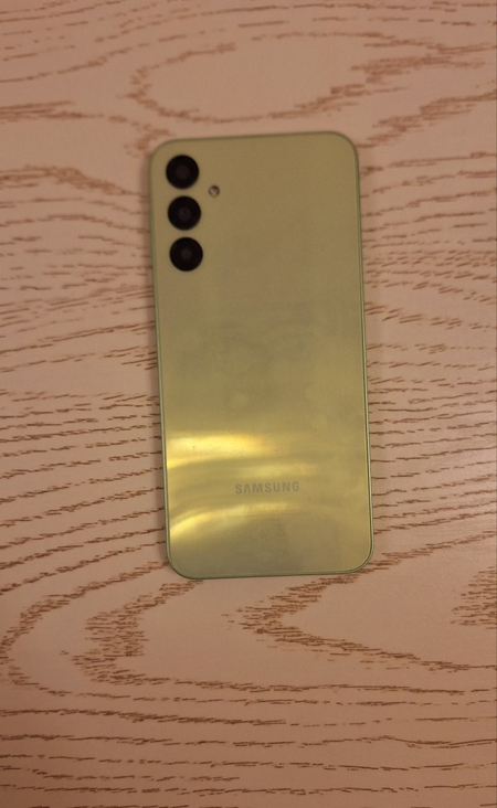 Samsung a24 ideal
