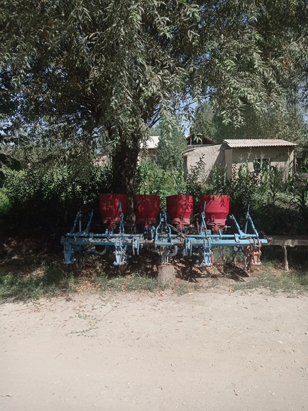 Kultivatsiya idela holatda ishga tayyor narxi 10 mln som kelishiladi