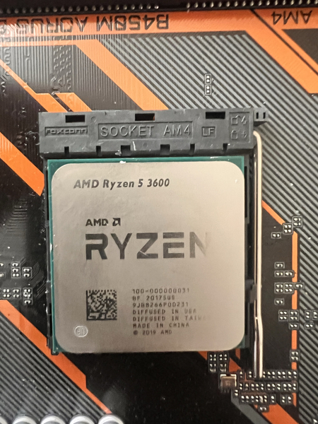 Материнска плата B450M   Процессор AMD 5 . 3600. SSD M2 1 t . RX6700xt