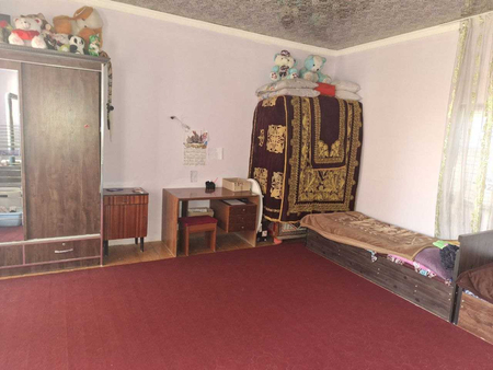 Kogonda tez va arzon narxda uy sotiladi