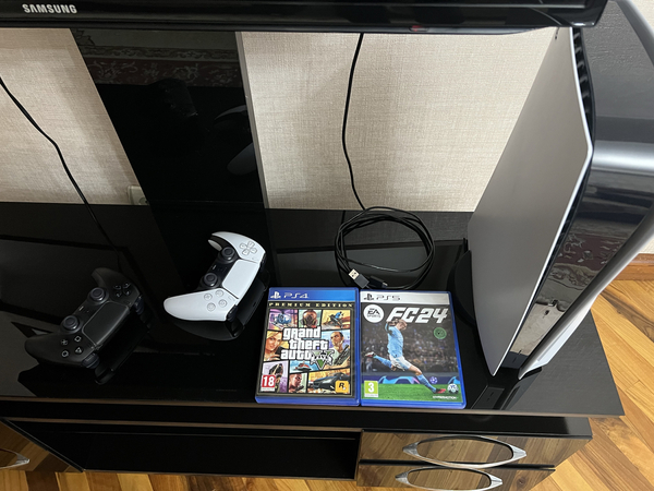 Игровая приставка Playstation