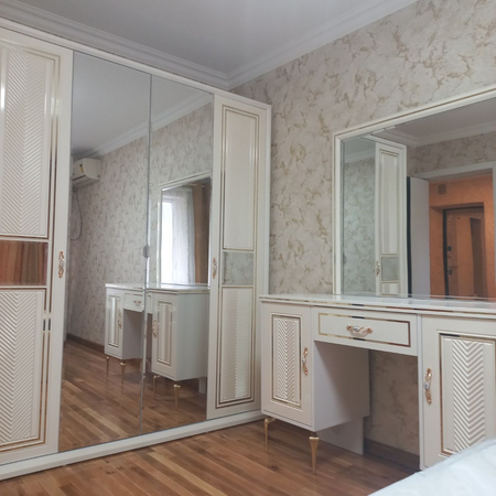 Bibigonda 2 3 xona qilingan kvartira bor