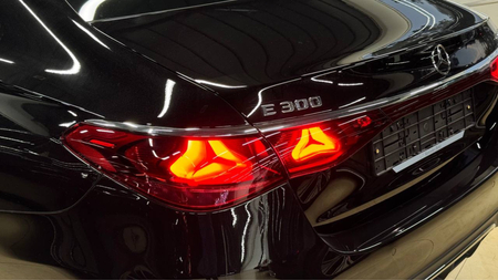 Mercedes E300 W214
