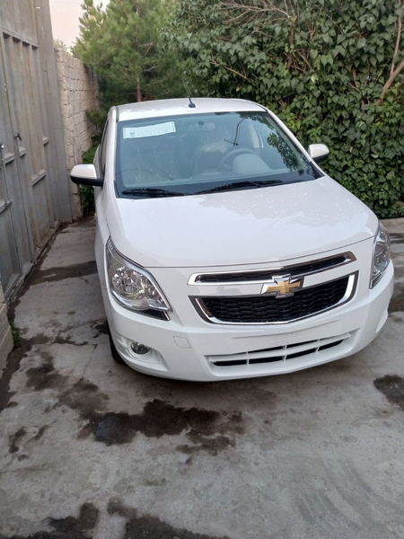 Chevrolet cobalt sotiladi