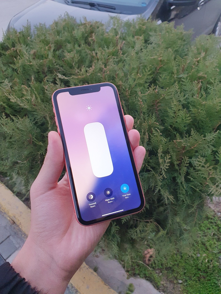 Iphone Xr 64gb holati 10/9
