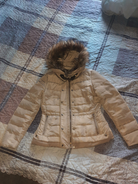Продам женскую куртку