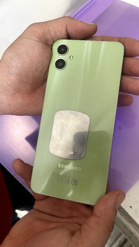 Samsung A05 holati yaxshi