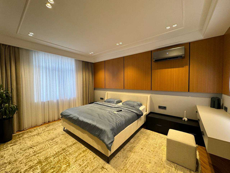 112m² 7-qavat sotiladi