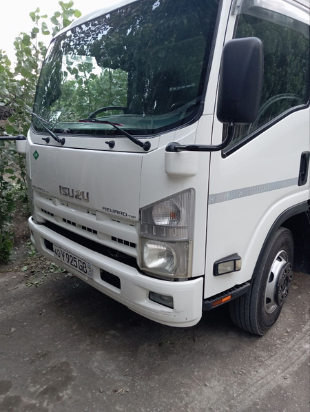 ISUZU CNG мотор..