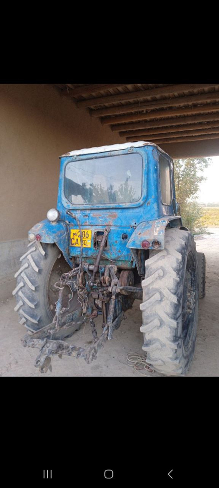 Traktor va qo'shimchalar