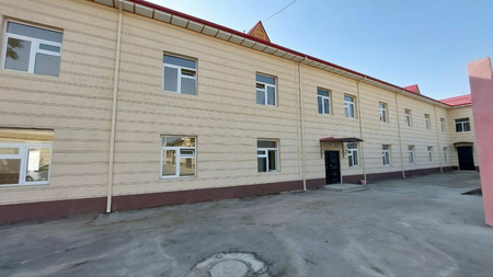 Продаётся трех комнатная квартира