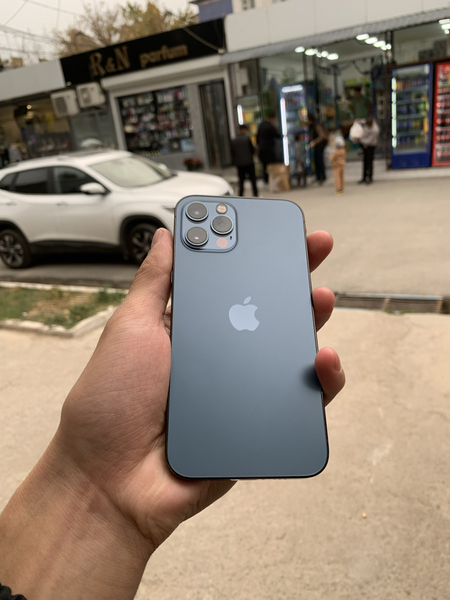 Iphone 12pro srochno