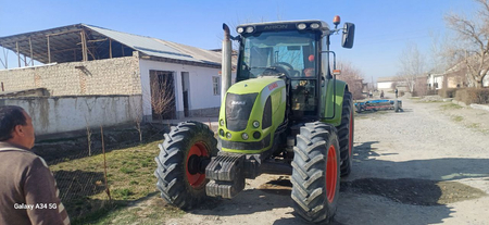 Claas aron traktor