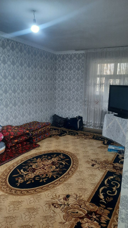 Madaniyat insitut yonida  1/4/4 uy 1 ta bola ijaraga olinadi